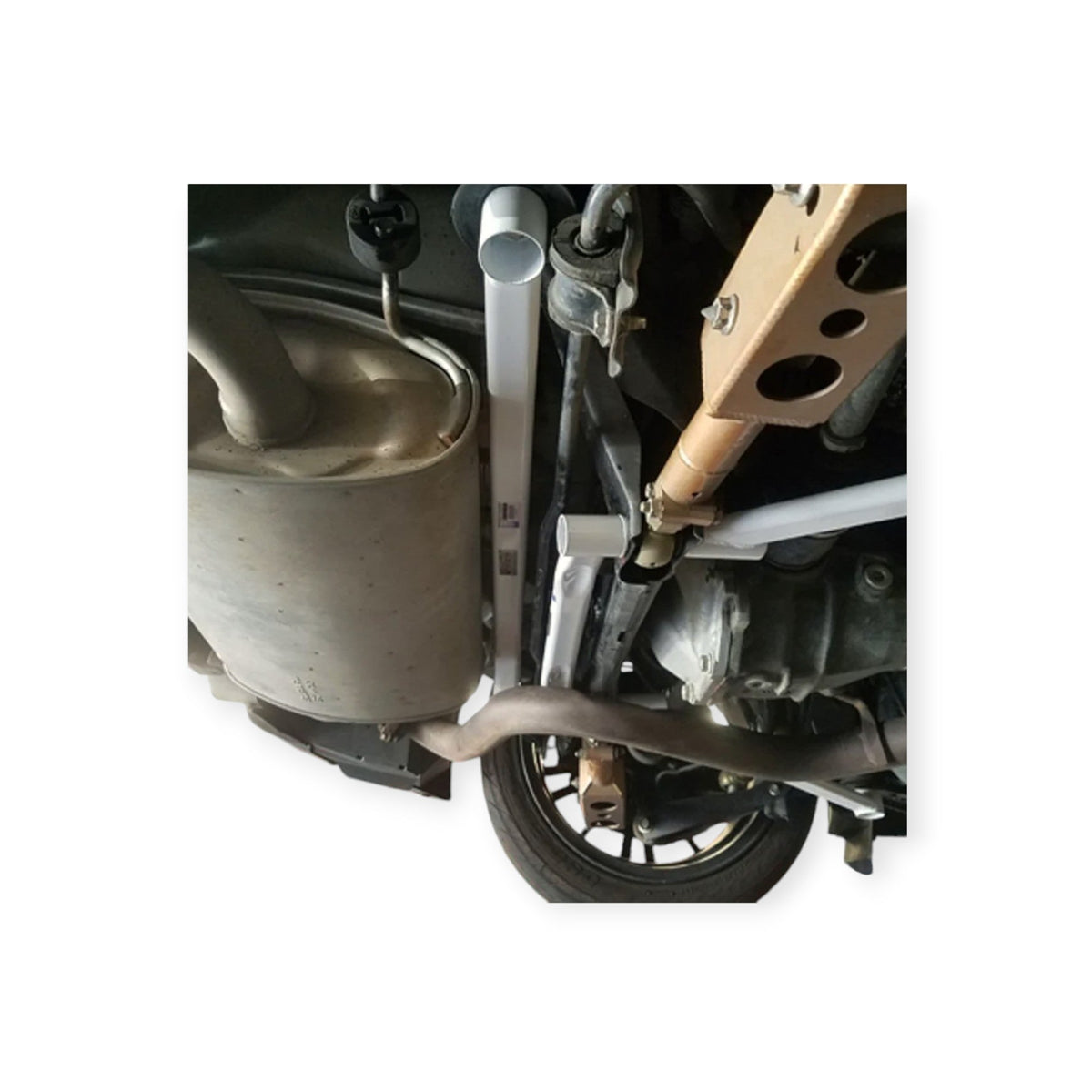 Ultra Racing Rear Lower Subframe Brace GT86/FRS/BRZ 13-21 — Lunaticsco